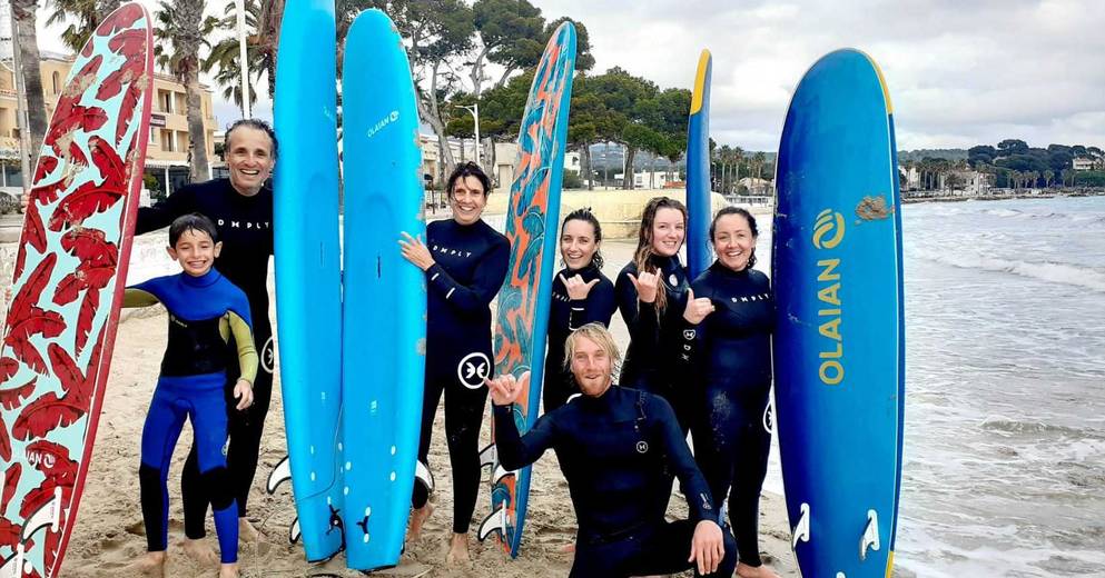 Région | De Saint-Cyr-sur-Mer à Cassis : le surf dans la vague sur le ...
