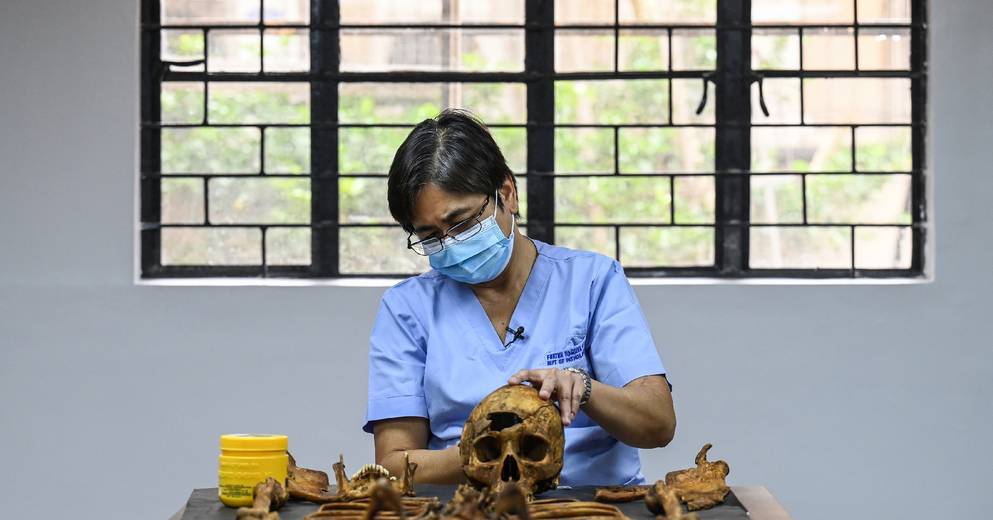 France - Monde | Philippines: Raquel Fortun, la femme qui murmure aux ...