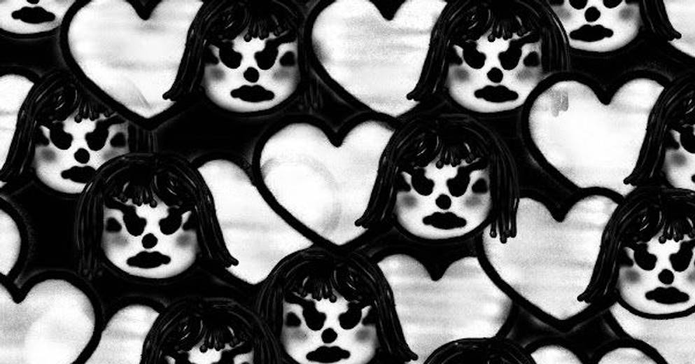 C'est la vie | La collab' Chito x Givenchy se poursuit sous la forme de ...